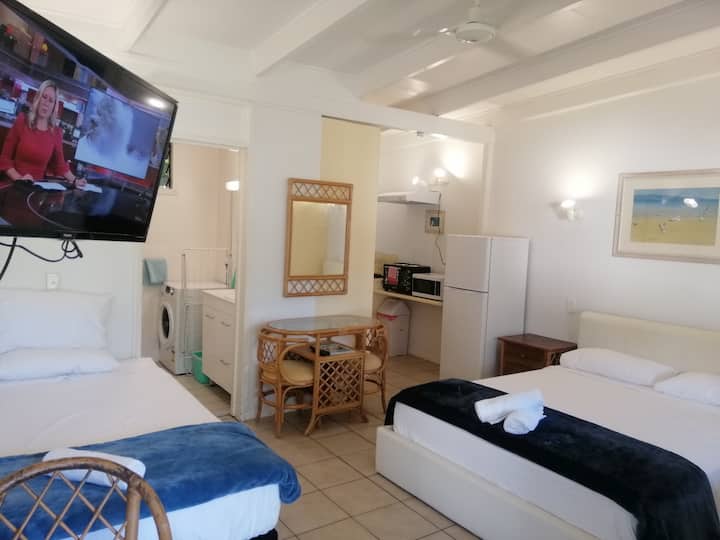 Magnetic Island Resort. Sleeps 3. Free Wifi (9) - Magnetic Island