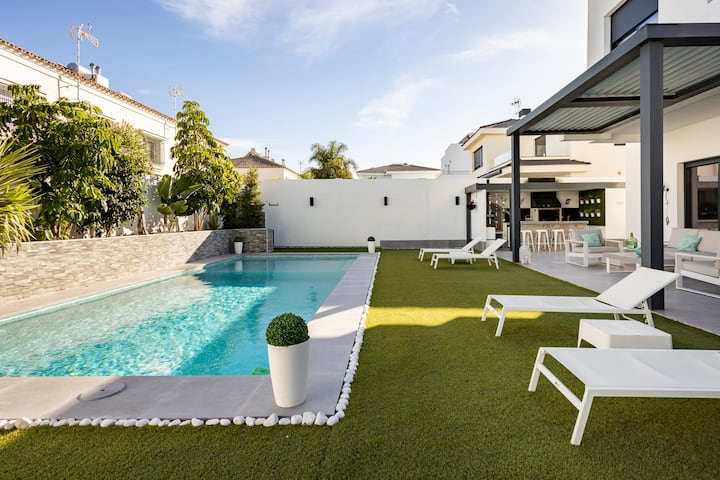 Preciosa Casa Con Piscina Y Barbacoa En Jerez - Jerez de la Frontera