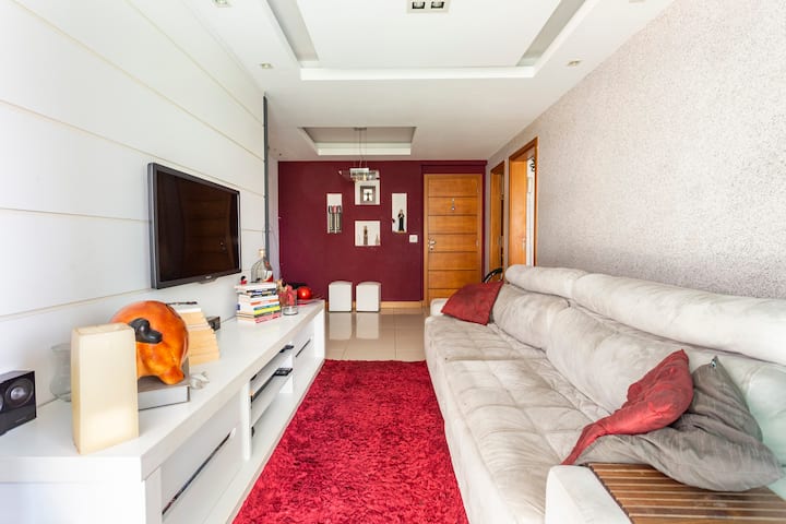 Quarto De Casal Decorado C/ar Cond. E Tv - Recreio