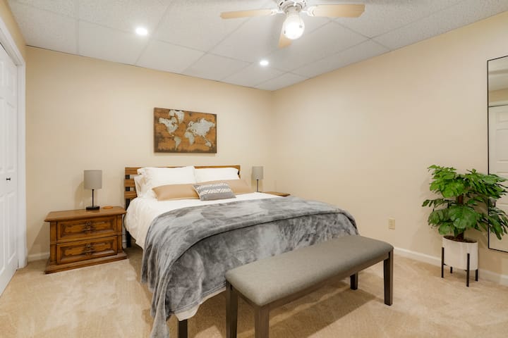 Spacious Duplex In Peaceful & Convenient Location - Arvada, CO