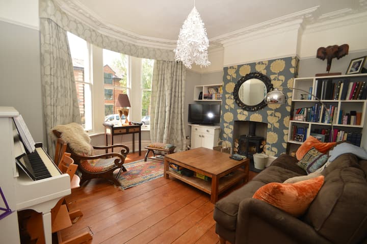 Large Family Home In The Heart Of Bristol - Bristol