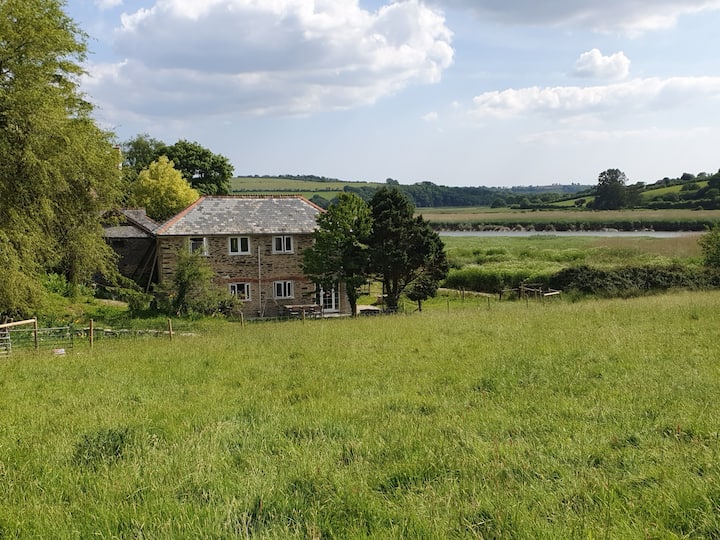 Barn Cottage By The River - Tavistock