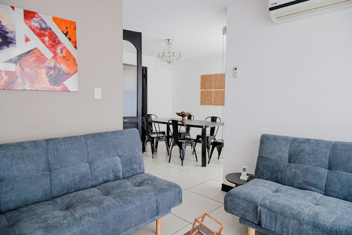 41. Beautiful Townhouse - Monterrey