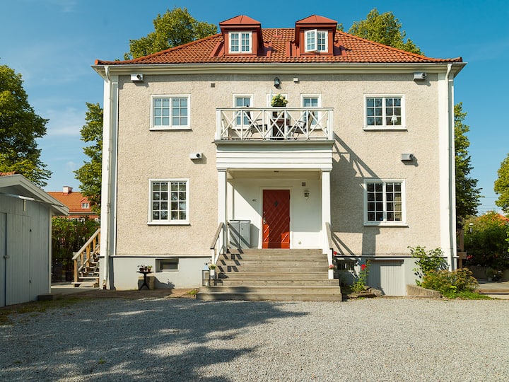Charming Modern Accommodation Near Stockholm City - Stockholm