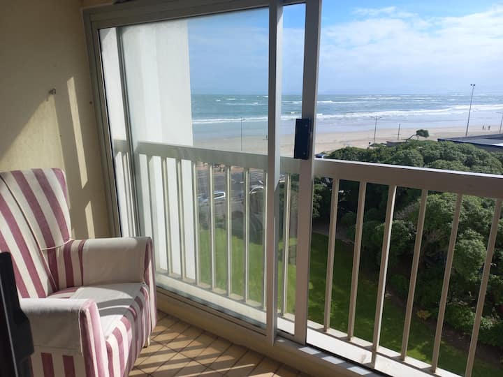 Full Seaview Unit&parking Bay In Secured Complex. - Somerset West