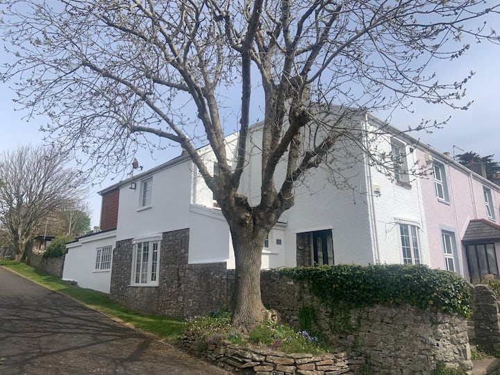 Porthcawl Cottage By The Beach - Porthcawl
