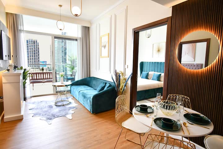 2br Centre Elegant Chic Apartment - Dubaï