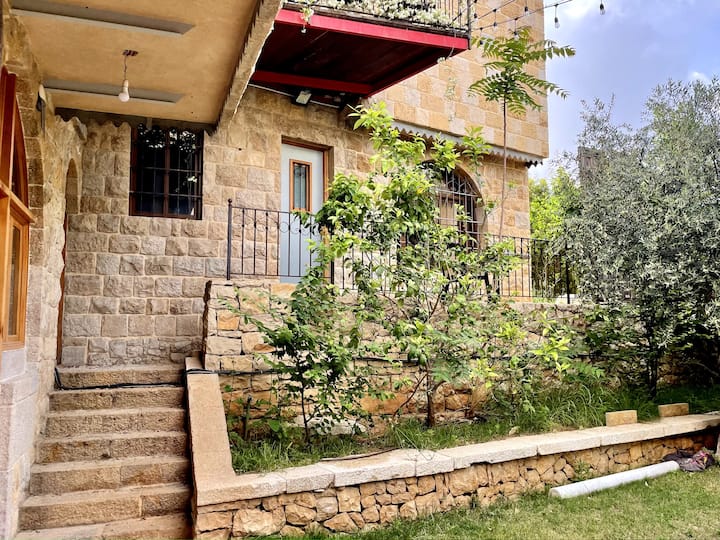 Cornet Chahwan Holiday Rentals & Homes - Mount Lebanon Governorate ...