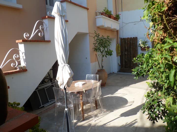 T1 Maison De Ville "Ven A Casa" Dans Rue Calme - ibis Perpignan Nord