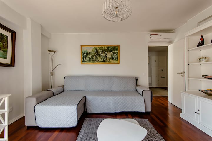 Chile Square Apartment - Lisbon