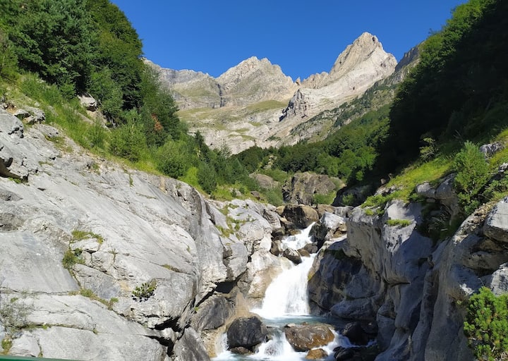 Casa Rural San  Martin, En Un Entorno Privilegiado - Bielsa