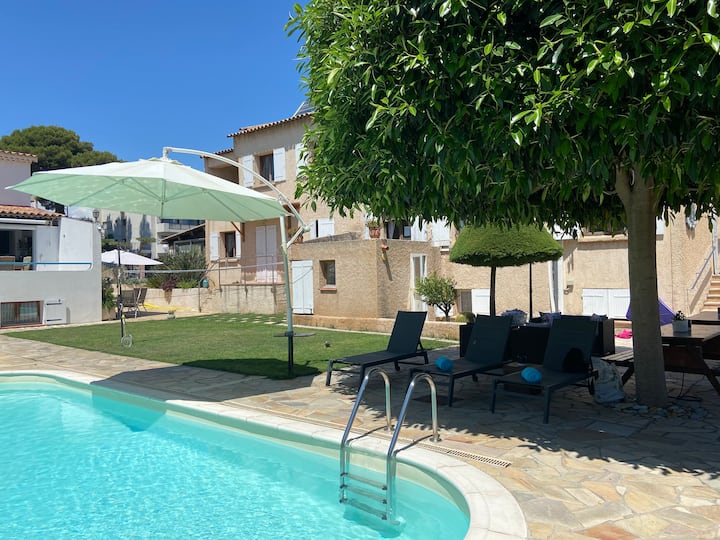 Debbie's Crew House - Antibes