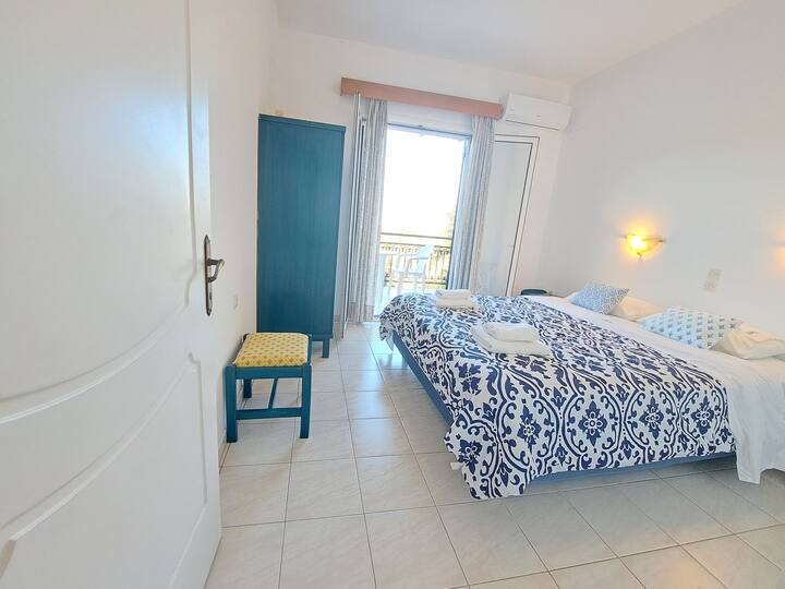 Cozy Apartment For Two With Balcony And Sea View - Corfu