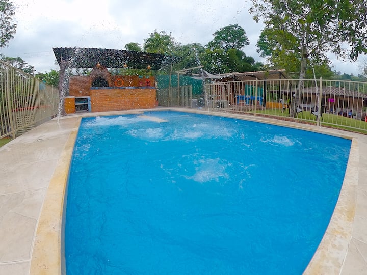 Cabaña Campestre Y Cómoda - 