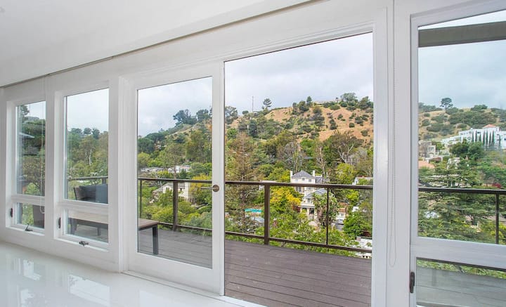 Laurel Canyon House - Beverly Hills, CA