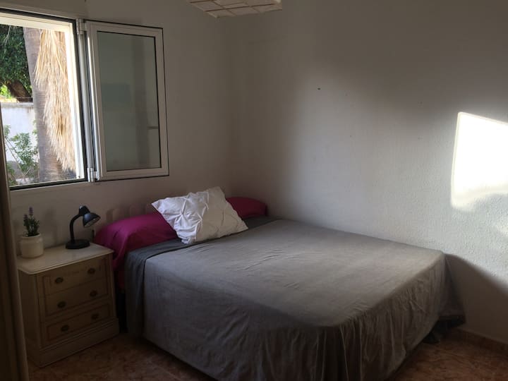 Hab. Doble, Baño Privado , 4 Linea De Playa!! - Roquetas de Mar