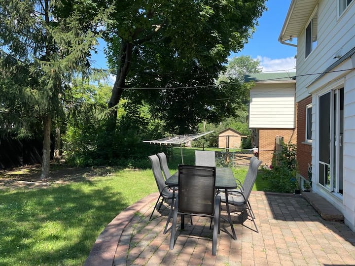 Chambre Privée Avec Salle De Bain Partagée - Dorval