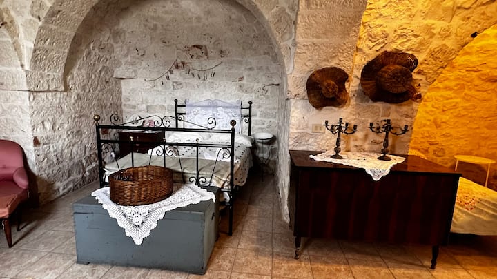 The Dwellings Of Crisalide - Bari