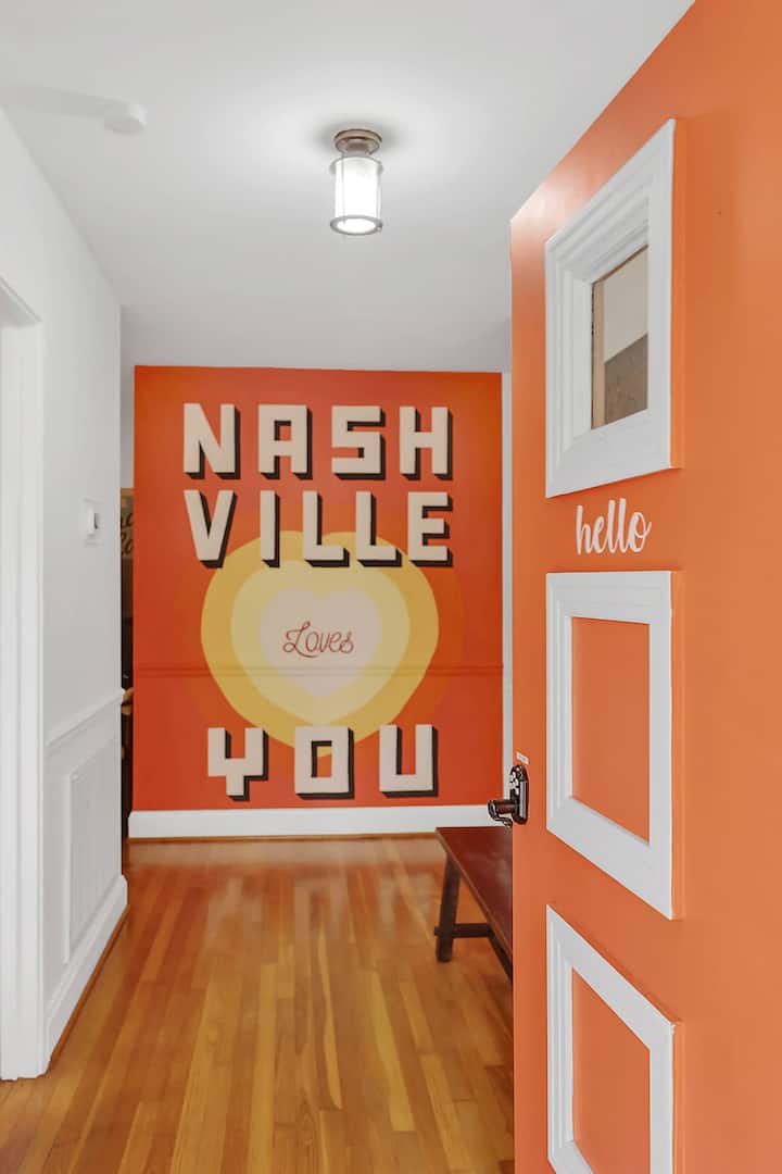 The Nashville Inn  "Listen Linda" - Nashville