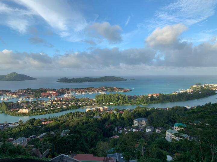 Roche Caiman Holiday Rentals & Homes - Seychelles | Airbnb