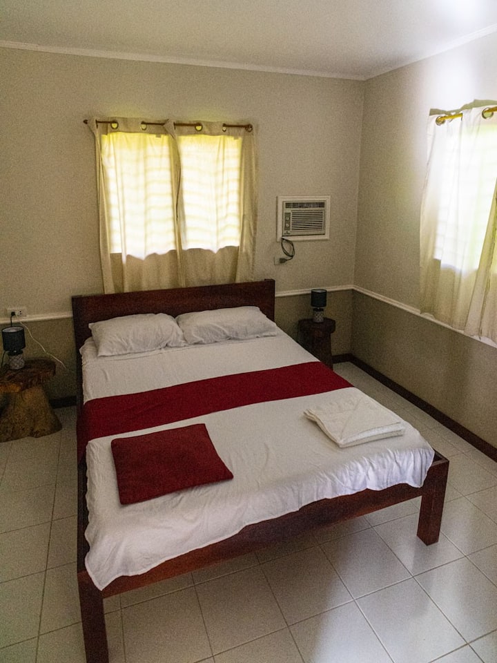 Private Family Bungalow - Badian
