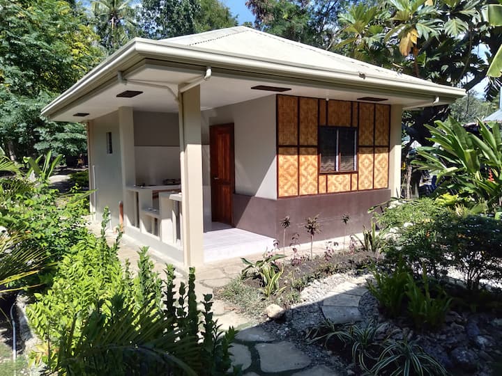 Private Family Bungalow - Badian