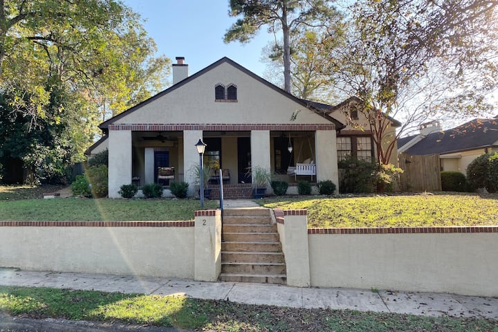 Less Than 3 Miles To Saban Field~charming Bungalow - Tuscaloosa, AL