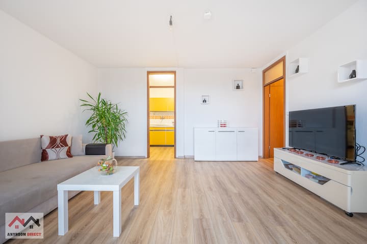 Near Messe Hannover Nice 2 Room Apartment Id-11 - Hannover