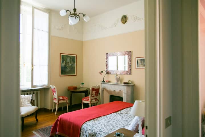 Stanza "Monet" In Bb Agapantus - Ventimiglia
