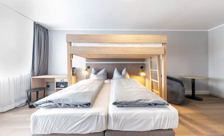 3 Bett Apartment Mit Küche · 3 Bett Apartment Mit Küche - Moosach