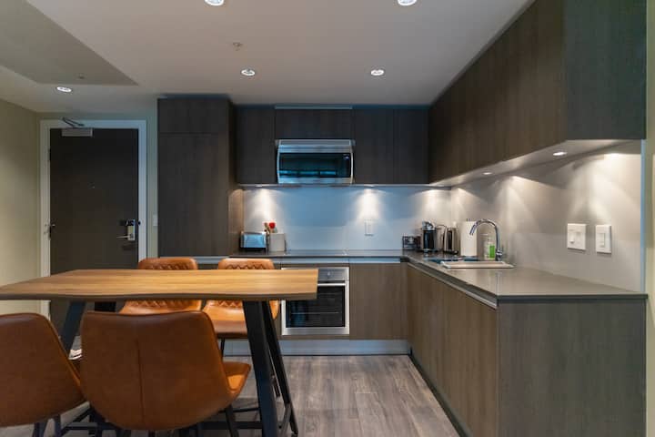 1brm Dt/free Parking/stampede/bmo/work Space - Calgary