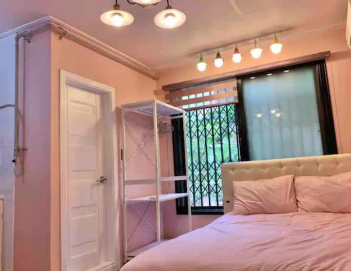 Near By Gyeongbokgung Station Cozy Place - Seoul