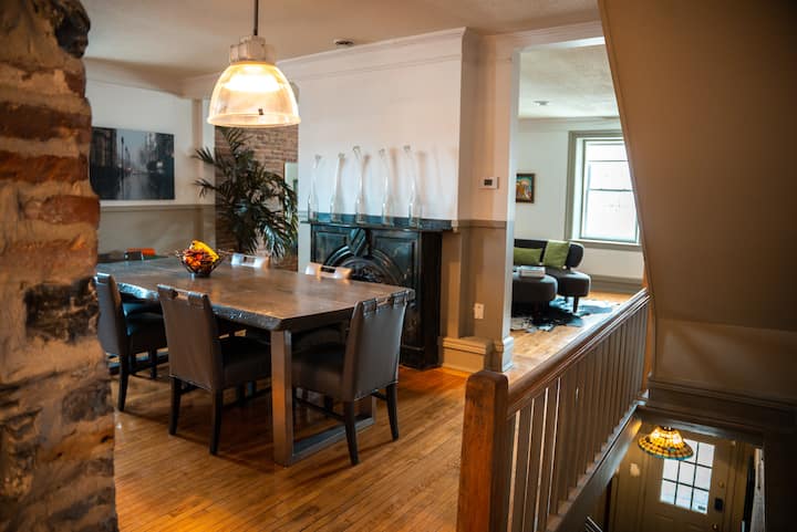 Luxury House |Rooftop Lakeview|on Market Downtown - カナダ キングストン