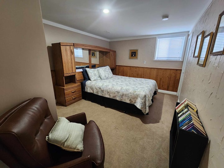 Central Cozy Suite - Campbell River