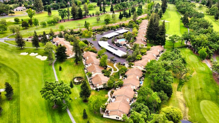 Silverado Resort Dual Suite Golf Course Villa - James Cole Winery, Napa