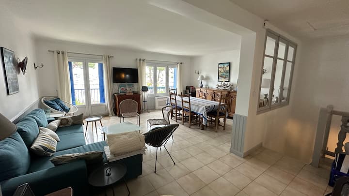 Face Au Port, Calme, Prés Centre - Port Camargue