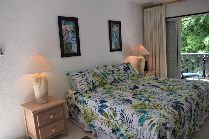 Birdsong Cottage At Rockley Golf & Country Club - Bridgetown