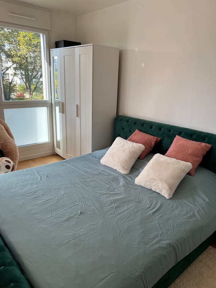 Chambre Calme Et Confortable à Louer - Saint-Denis