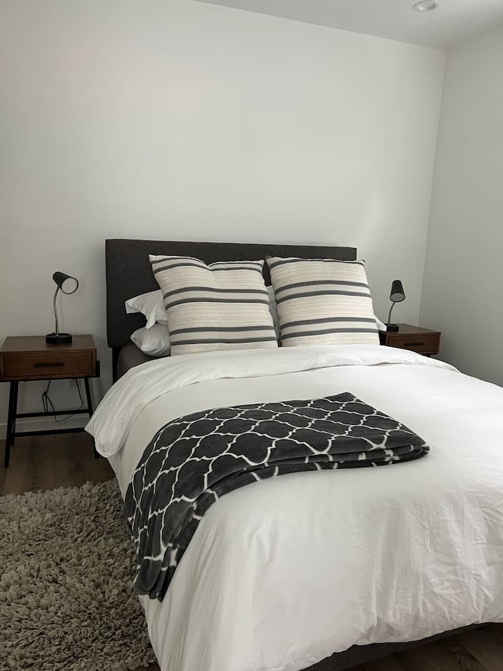 Modern One Bedroom Unit In The Heart Of Encino - Tarzana - Los Angeles