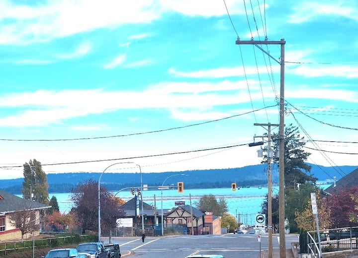 A Walk To The Harborfront. - Nanaimo