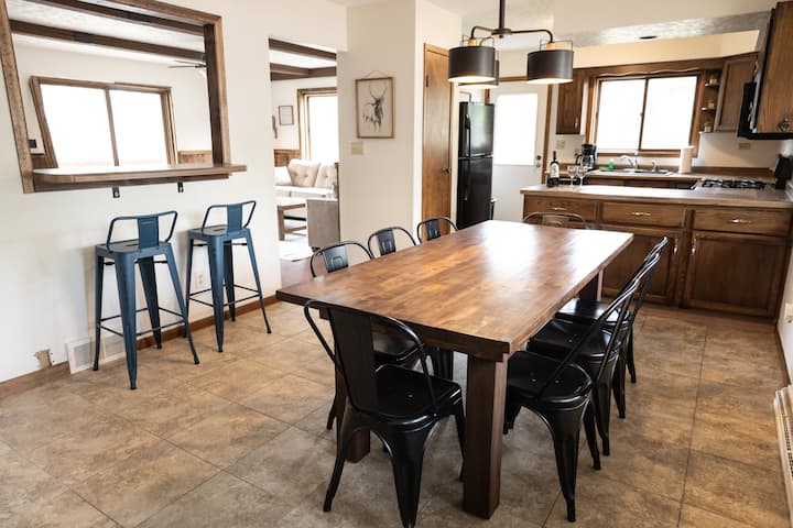 Bayside Cottage @ Evergreen Campsites & Resort - Pearl Lake, Redgranite