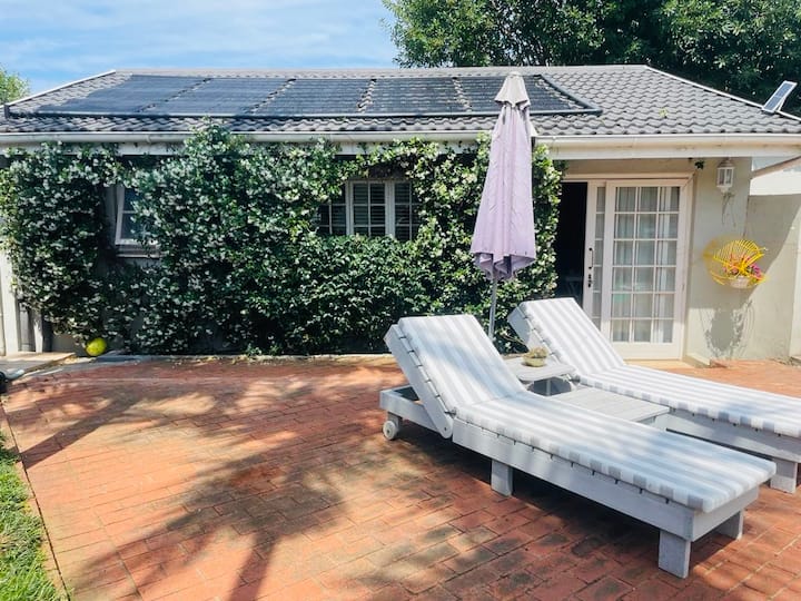 Large Private Garden Cottage - Durban