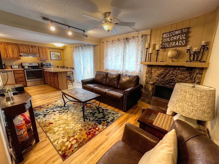 Pool! Great Rates, Hot Tub, Game Room, On The Shuttle Route! - Crested Butte, CO