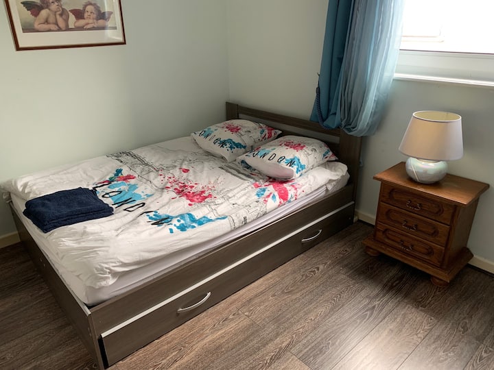 Bienvenue Chez Tiina, Chambre Turku. - Colmar