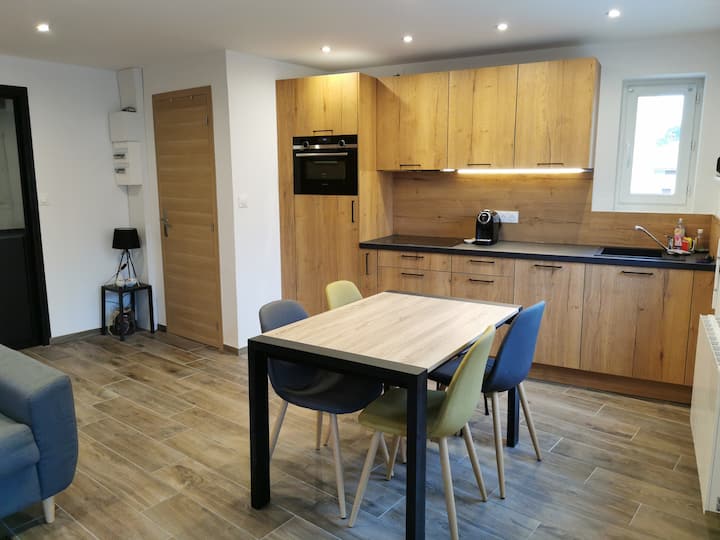 Appartement Spacieux Au Coeur Des Angles - Les Angles