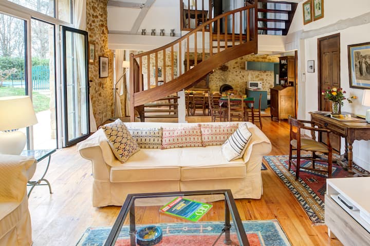 La Grange De Pyraine En Dordogne Pour 9 Personnes - Dordogne