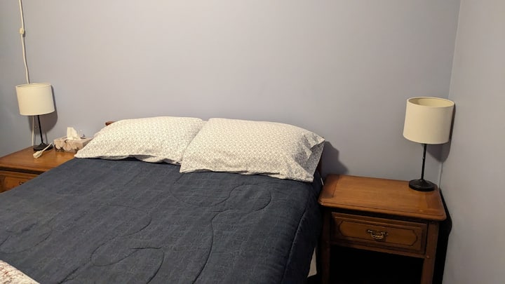 Cozy Bedroom, Quiet Neighbourhood - Barrie