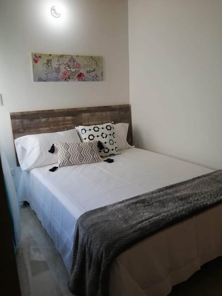 Apartamento Moderno Cerca A Estación Metro - Medellin, Antioquia, Colombia