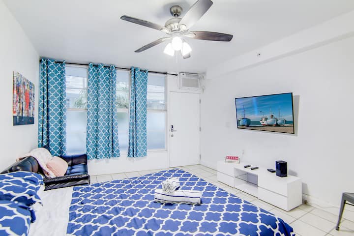 Ocean Drive Beachfront By Deco 305-beach Gem Deal - Miami Beach, FL