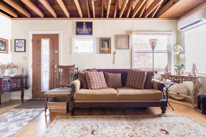 Stay In The Faerie House In The Heart Of Sarasota. - Sarasota